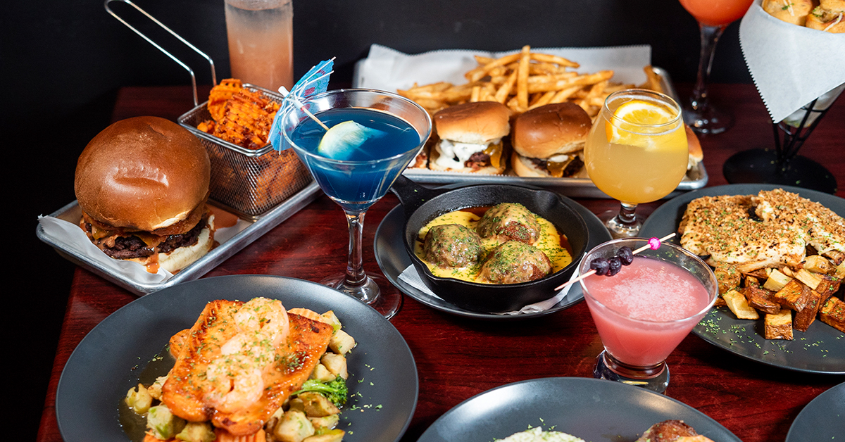 $40 por 2 Platos principales a escoger entre: Smoke House Burger ...